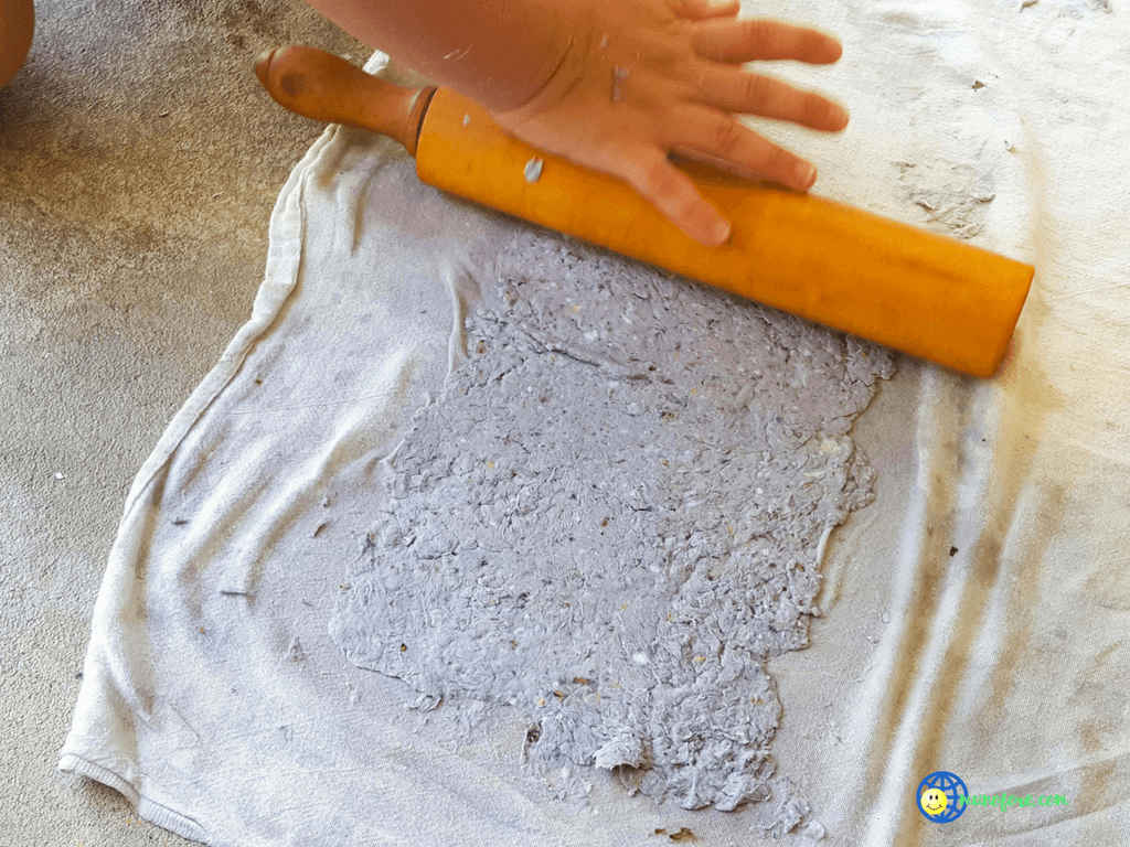 Homemade Paper: Fun and Easy Craft for Kids of All Ages - Munofore